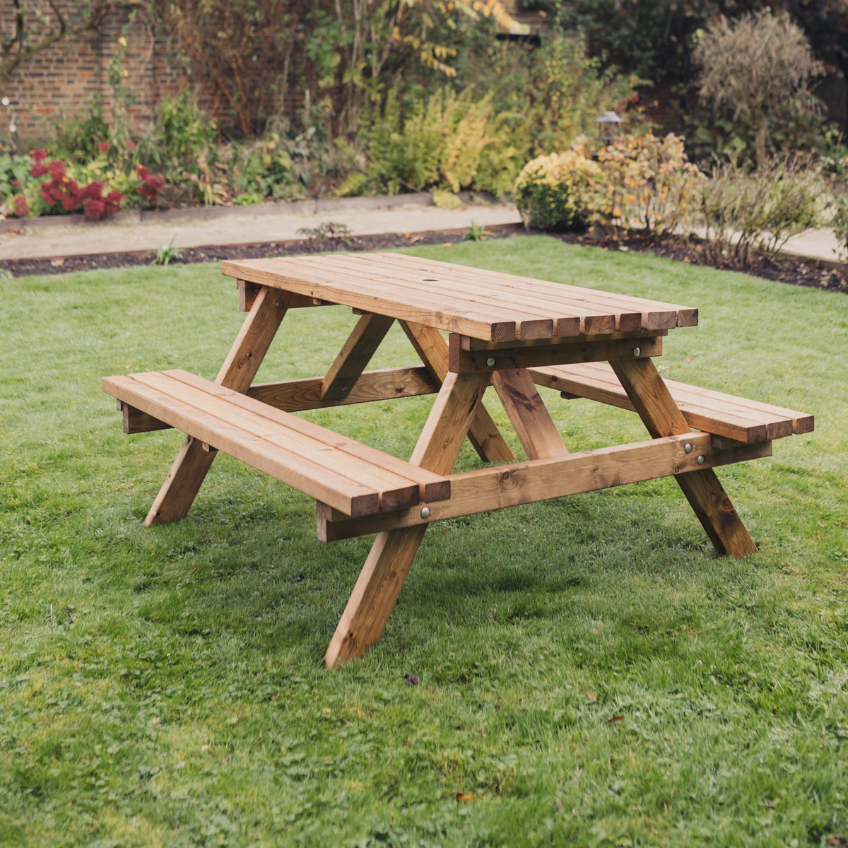 VALLEY PICNIC TABLE 150cm – Churnet Valley Garden Furniture